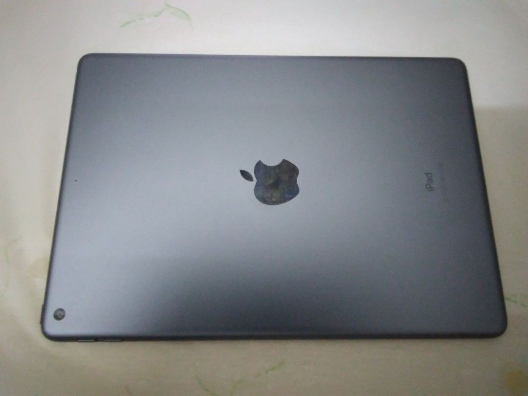 Apple iPad 8th generation, 手提電話, 平板電腦, 平板電腦 - iPad - Carousell