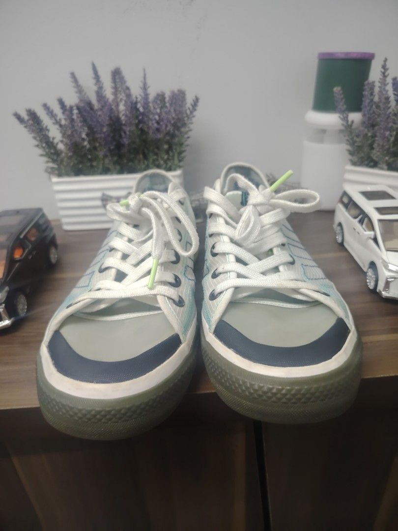 Adidas Sneakers White Blue Stripes, Men's Fashion, Footwear, Sneakers ...
