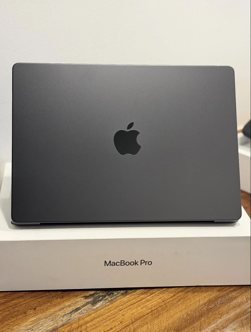 MacBook Pro 14 inch M5 (16G Ram , 512G Storage), Computers & Tech ...