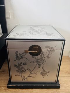 Vintage Chinese Style Cabinet with Butterfly Design, 傢俬＆家居, 傢俬, 櫃子、組合櫃及 ...