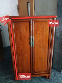 Vintage Chinese Style Cabinet with Butterfly Design, 傢俬＆家居, 傢俬, 櫃子、組合櫃及 ...