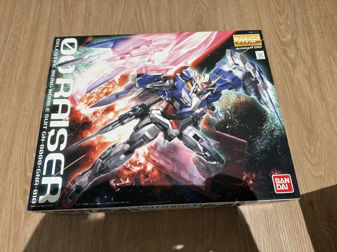 00 Raiser Master Grade, Hobbies & Toys, Toys & Games on Carousell