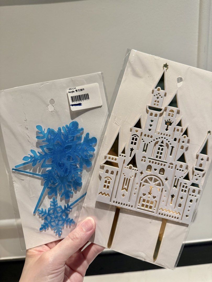 ️ Elsa & Anna Frozen Cake Topper Decoration Set, Hobbies & Toys, Toys ...