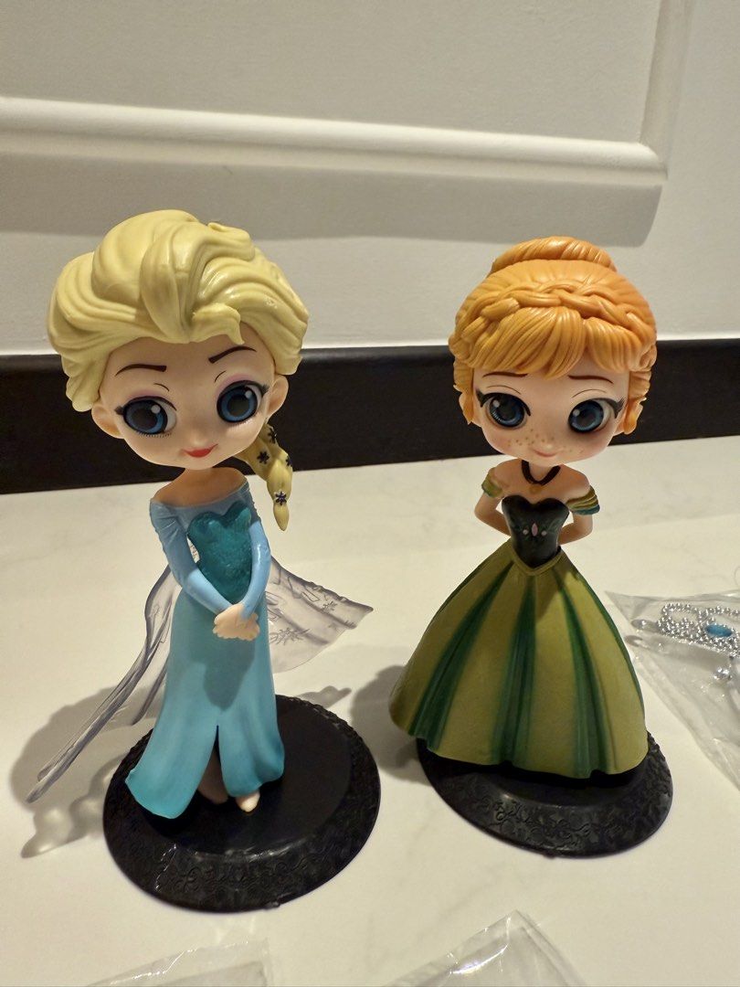 ️ Elsa & Anna Frozen Cake Topper Decoration Set, Hobbies & Toys, Toys ...