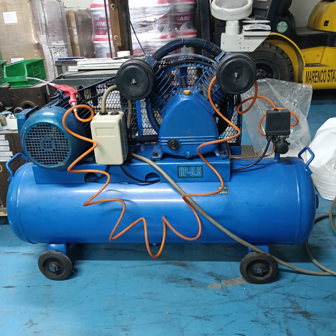 AIR COMPRESSOR 5.5HP, Everything Else on Carousell