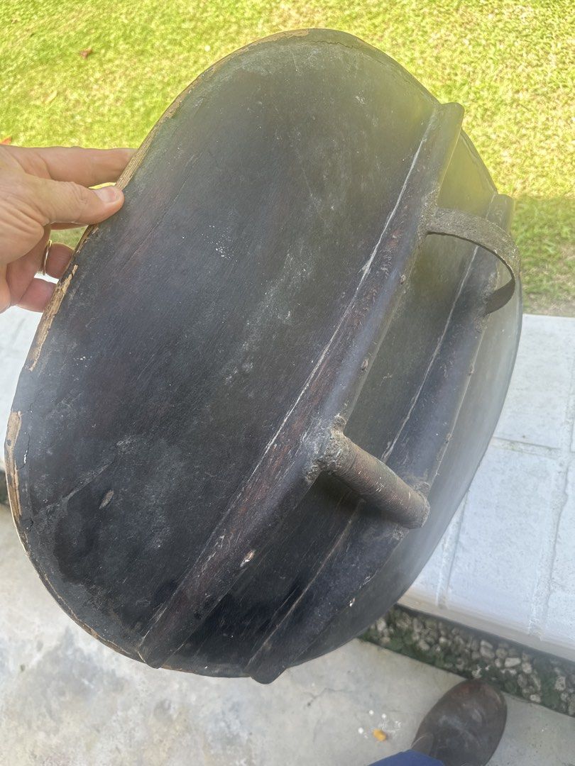 Antique Shield (Indonesia?), Hobbies & Toys, Memorabilia & Collectibles ...