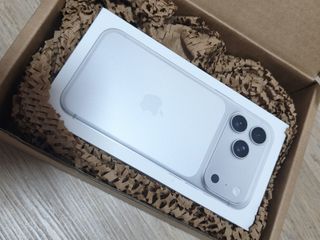 Apple iPhone 16 Pro Max 1TB, 手提電話, 手機, iPhone, undefined - Carousell