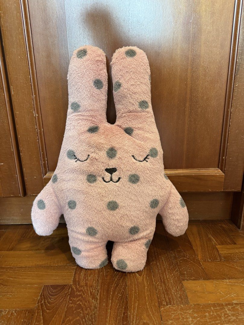 Assorted Plush Toys: Kiwi, Gingerbread Man, Bunny, Hello Kitty, Bears ...