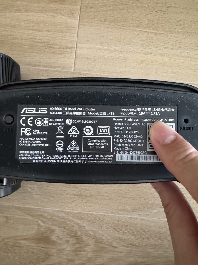 ASUS AX6600 Tri Band WiFi Router XT8 (2 router), Computers & Tech ...