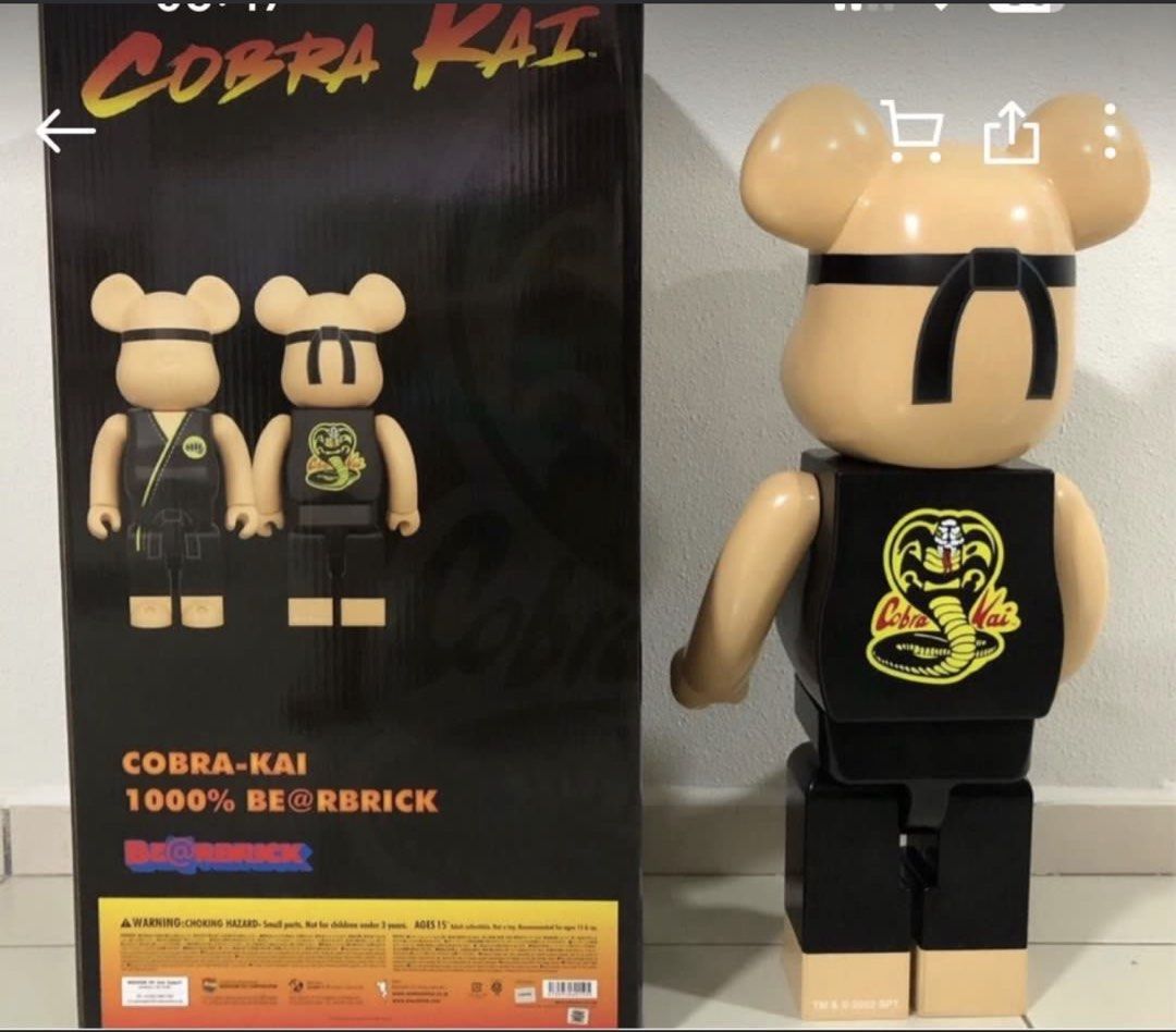 Bearbrick Cobra 1000%, Hobbies & Toys, Memorabilia & Collectibles ...
