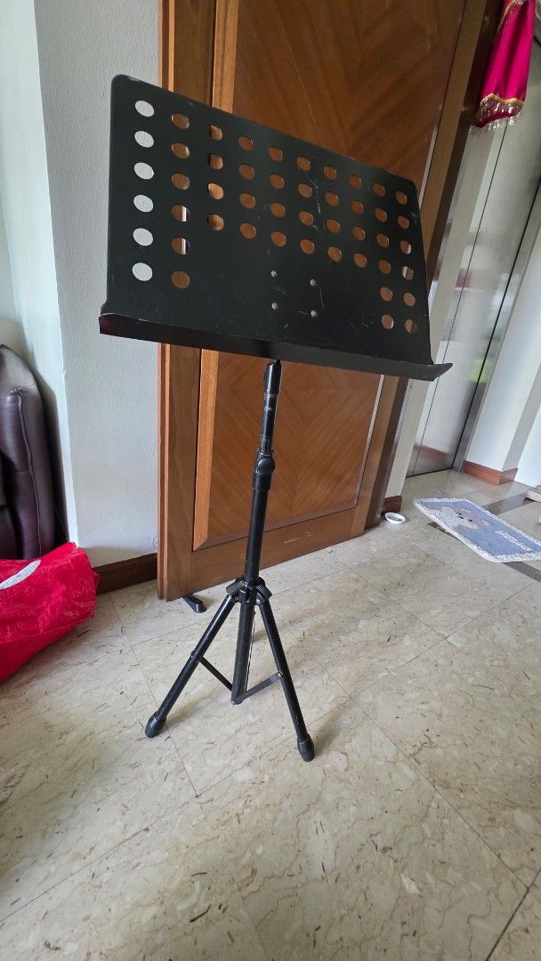 Black Metal Music Stand with Adjustable Height, Hobbies & Toys, Music ...