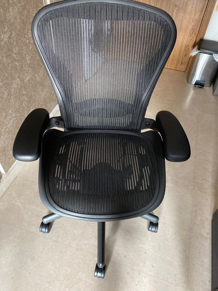 Herman Miller Aeron Chair, Furniture & Home Living, Furniture, Chairs ...