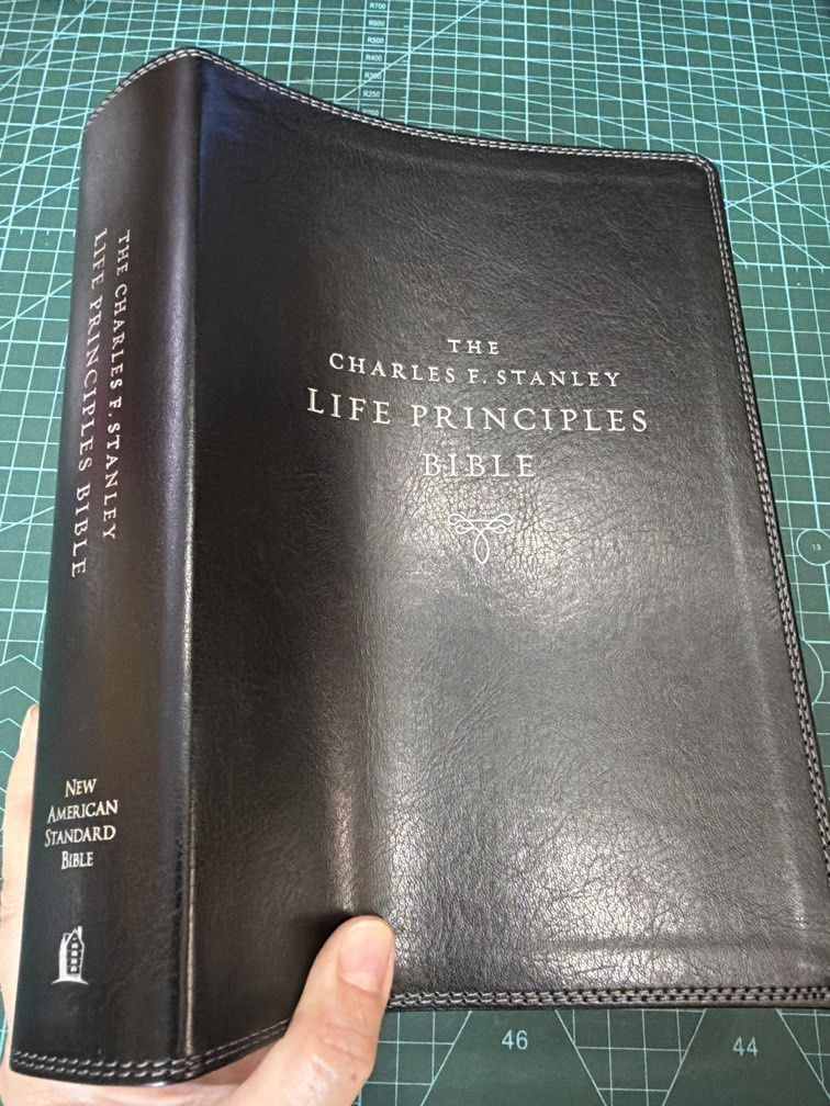 Charles F. Stanley Life Principles Bible, 2nd ed., Black Leathersoft ...