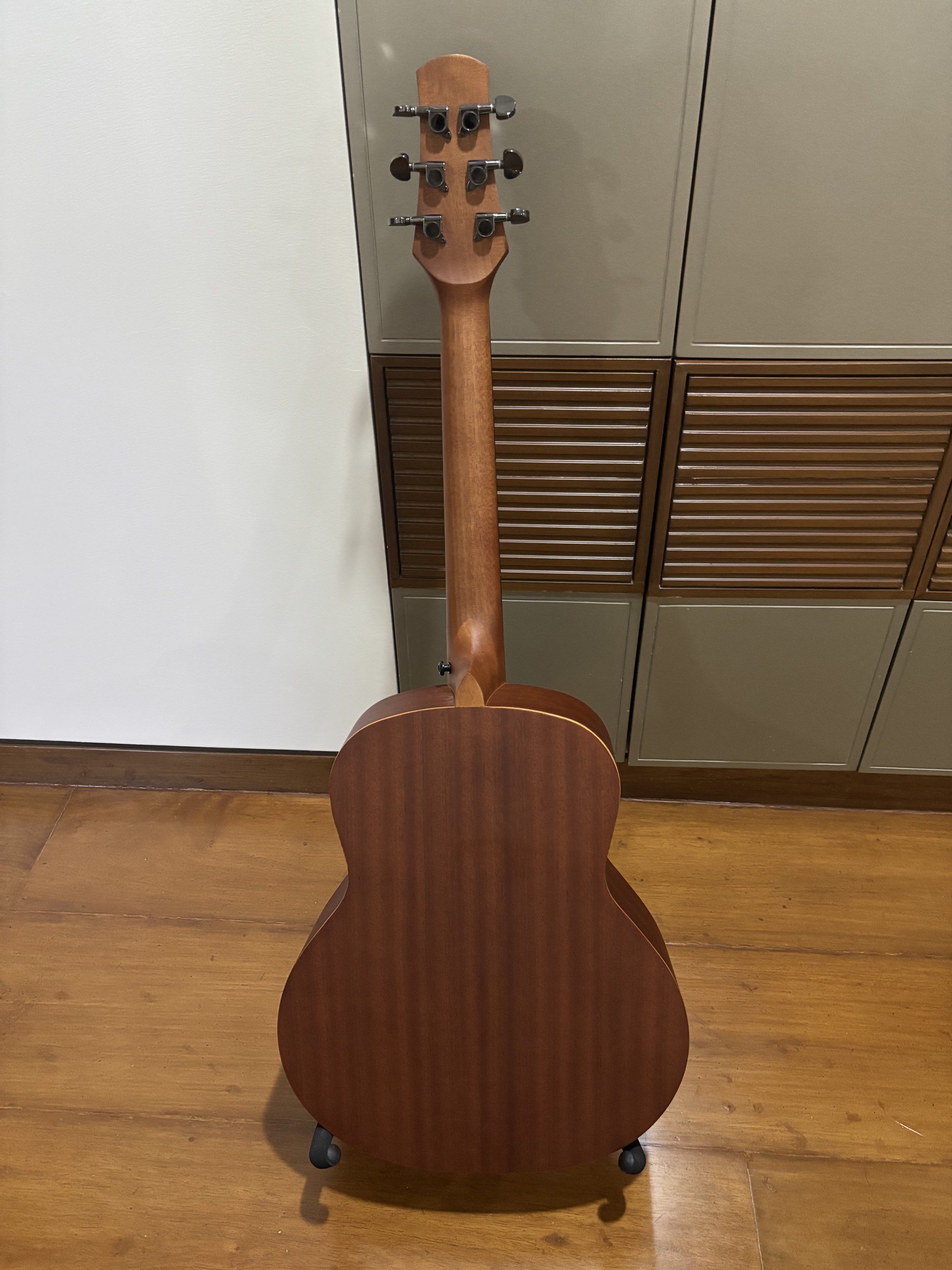 Clifton A Series GS Mini Acoustic Guitar with Gig Bag, Hobbies & Toys ...