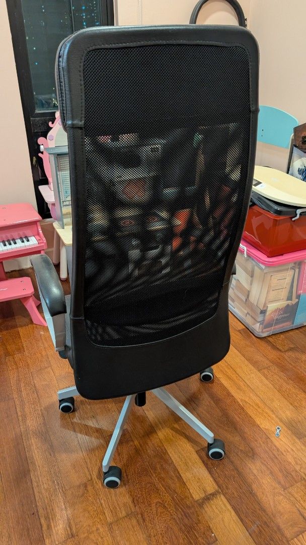 IKEA Markus Office Chair, Furniture & Home Living, Furniture, Chairs on ...