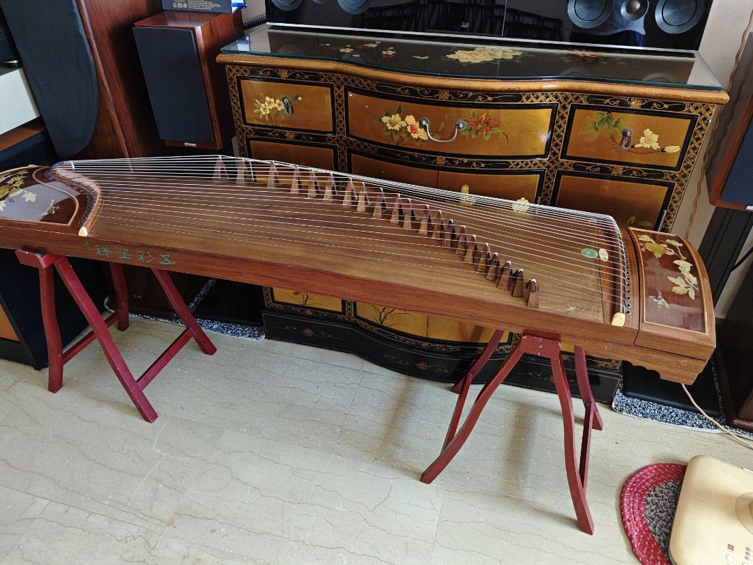 Shanghai Dunhuang Guzheng Musical Instrument, Hobbies & Toys, Musical ...