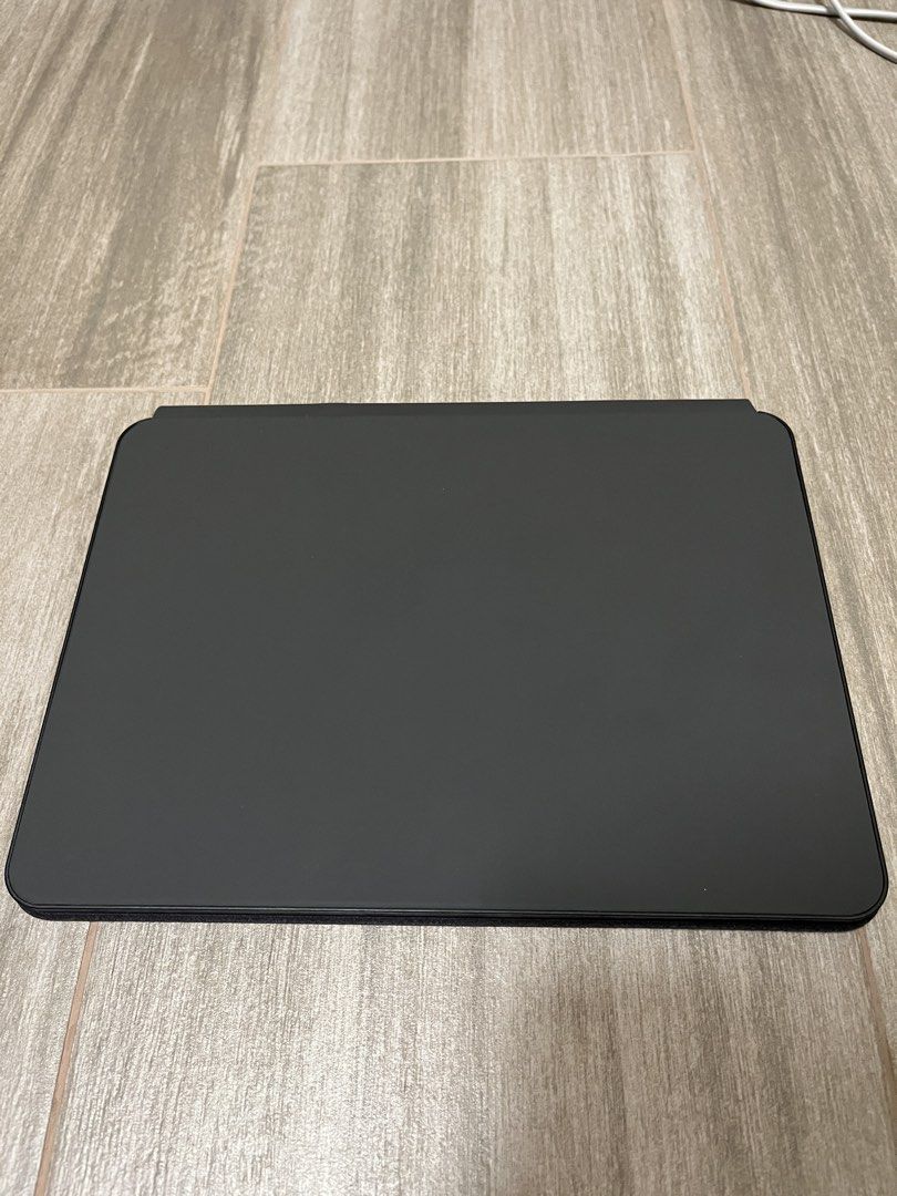 11吋 ipad pro M4 keyboard, 手提電話, 平板電腦, 平板電腦 - iPad - Carousell