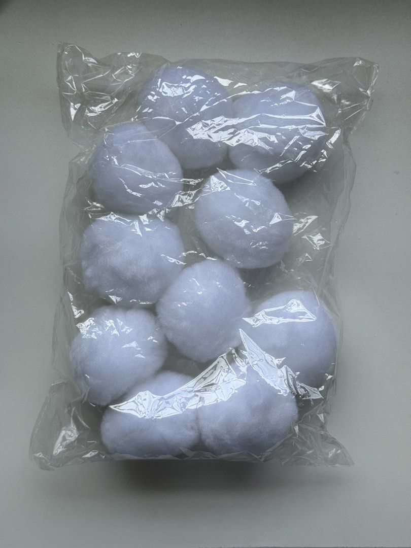 Bag of White Pom Poms Craft Supplies, Hobbies & Toys, Stationery ...