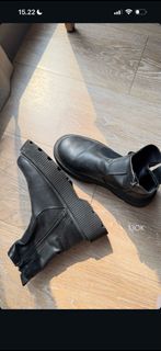 Boots hitam Dijual | Beli 500+ Boots hitam online | Carousell Indonesia