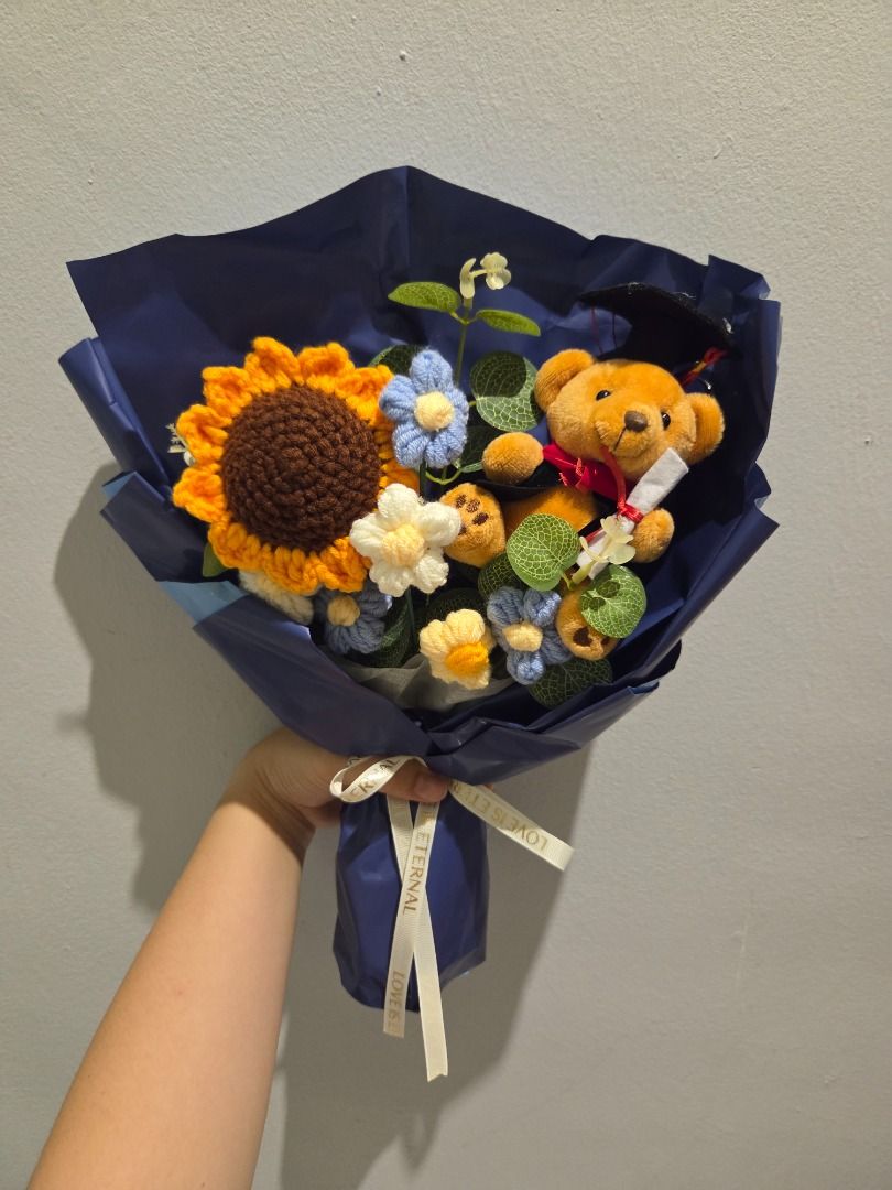 Crochet Sunflower, Small flowers & Bear Bouquet, Hobbies & Toys ...