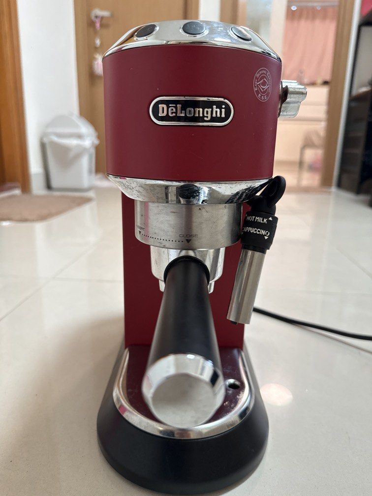 DeLonghi Dedica Arte Red Espresso Machine, 家庭電器, 廚房電器, 咖啡機及咖啡壺 - Carousell