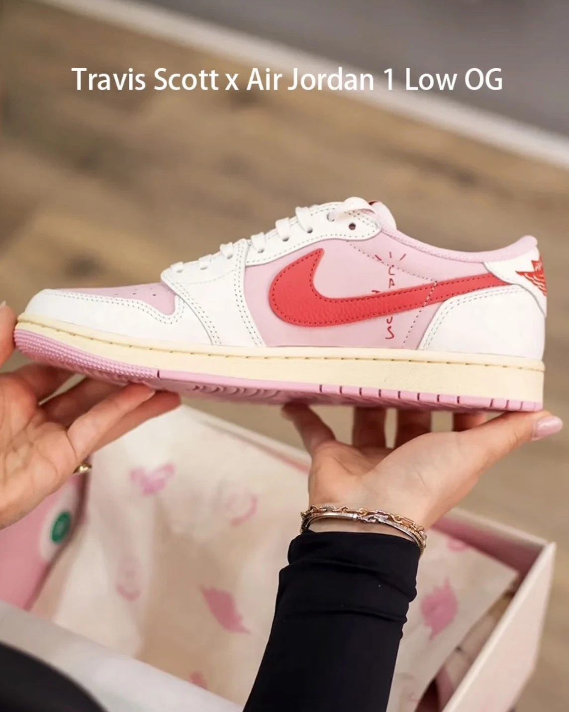 Travis Scott x Air Jordan 1 Retro Low OG Tropical Pink 桃粉紅鉤粉倒鉤(IQ7604 ...