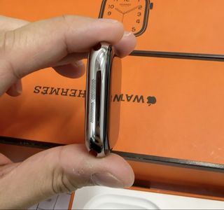 Apple Watch 46mm 透明保護殼連錶帶, 手提電話, 智能穿戴裝置及智能手錶 - Carousell