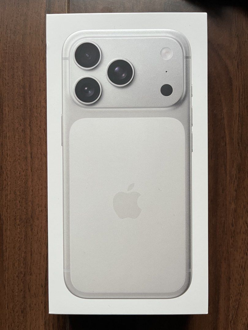 Brand New Unopened iPhone 17 Pro 256GB, 手提電話, 手機, iPhone, iPhone 17 ...