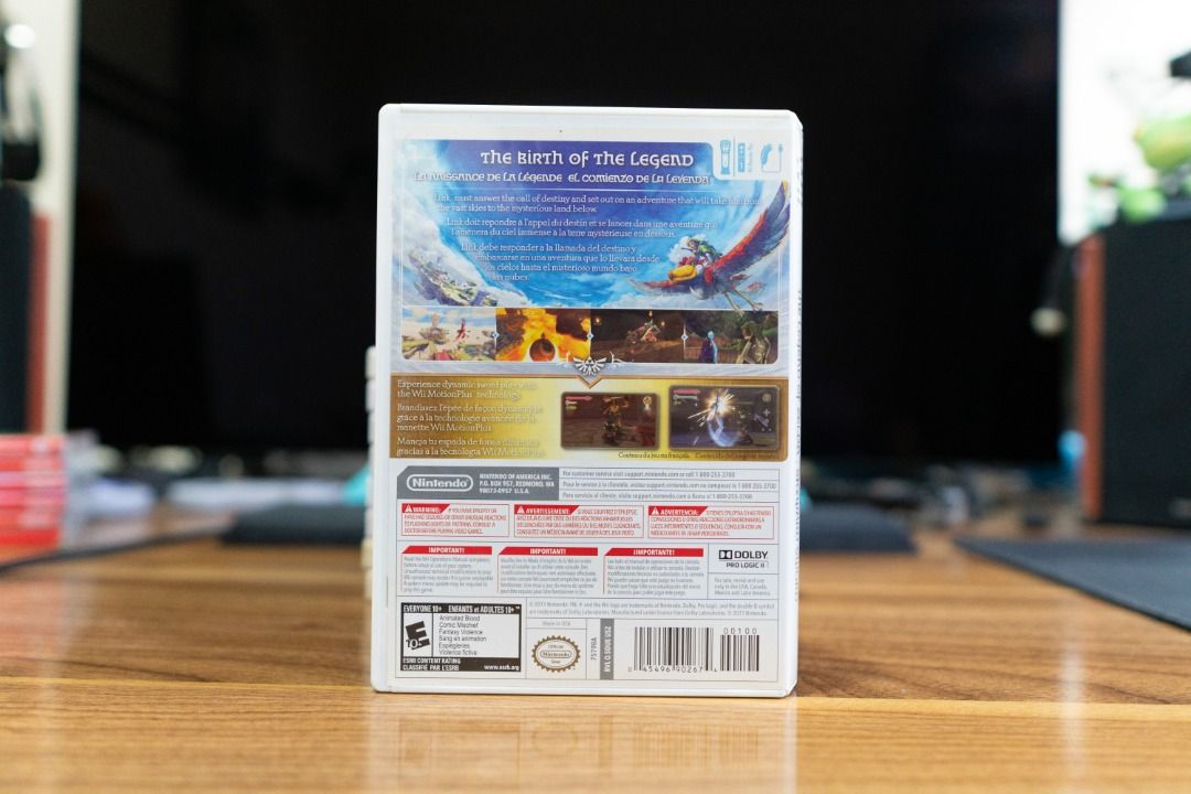 The Legend of Zelda: Skyward Sword Wii Game + Symphony CD, Video Gaming ...