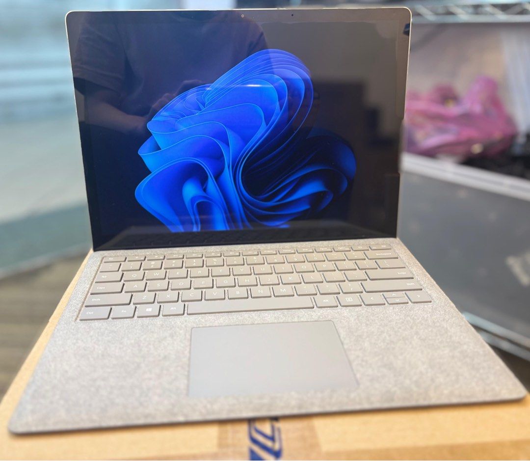 Microsoft Surface Laptop 2 – Intel Core i7 8th Gen | 16GB RAM | 512GB ...