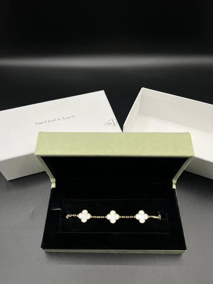 Authentic Van Cleef & Arpels Vintage Alhambra 5 Motif Bracelet 18K ...