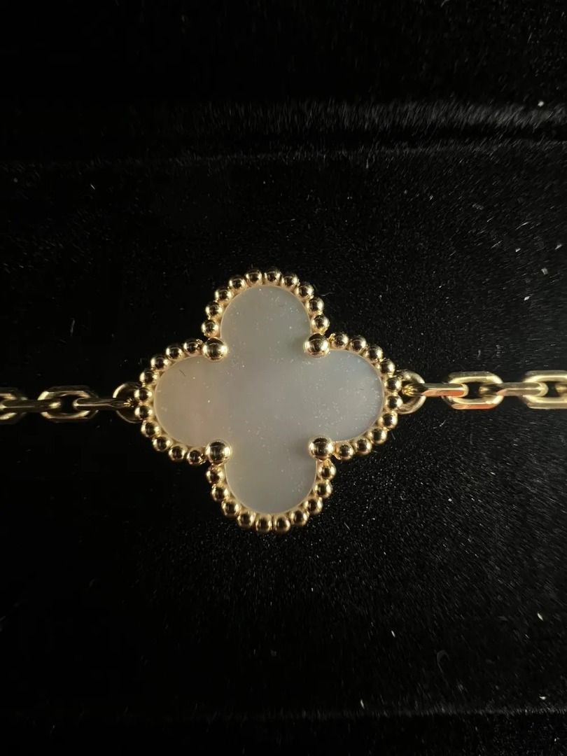 Authentic Van Cleef & Arpels Vintage Alhambra 5 Motif Bracelet 18K ...