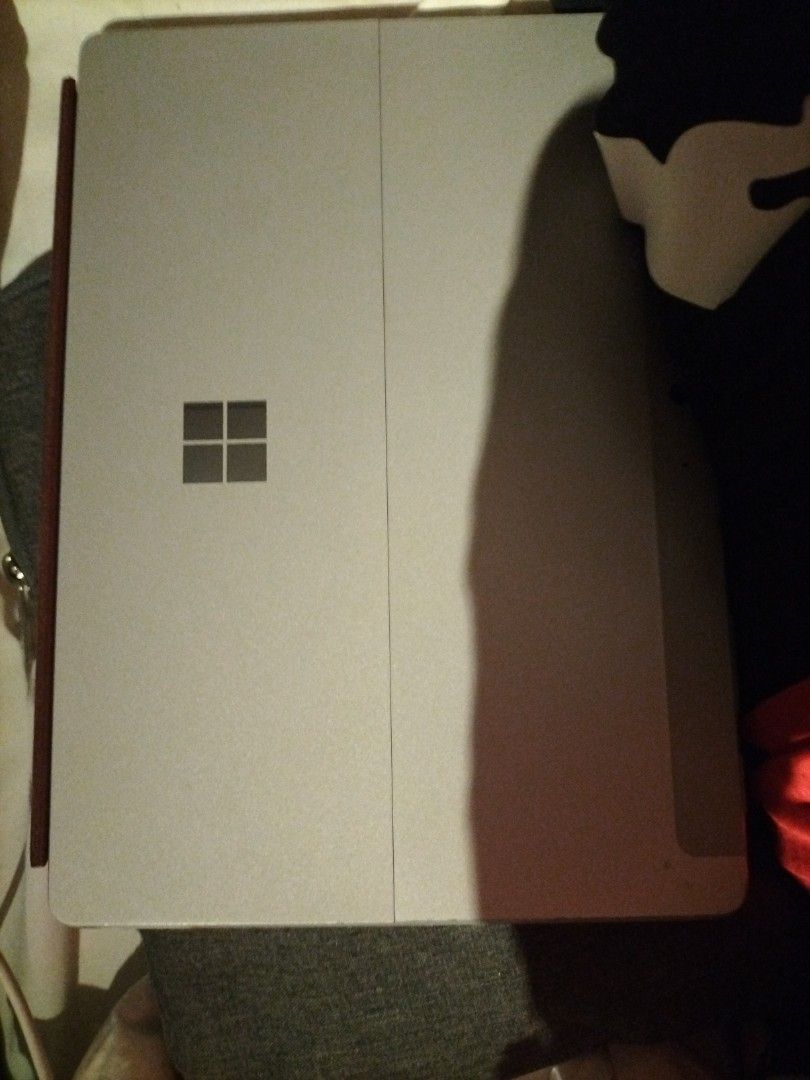 Surface go 4415y, Computers & Tech, Laptops & Notebooks on Carousell