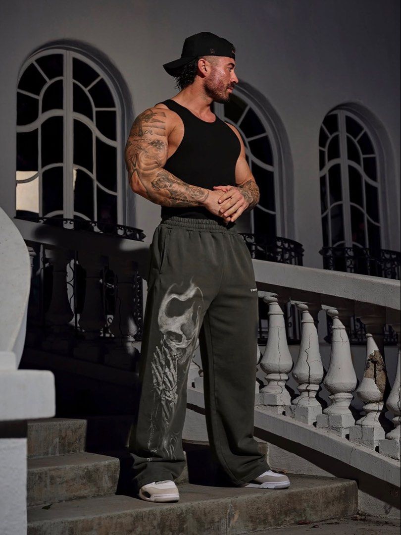 YOUNGLA Divine Sweats, Men's Fashion, Activewear on Carousell