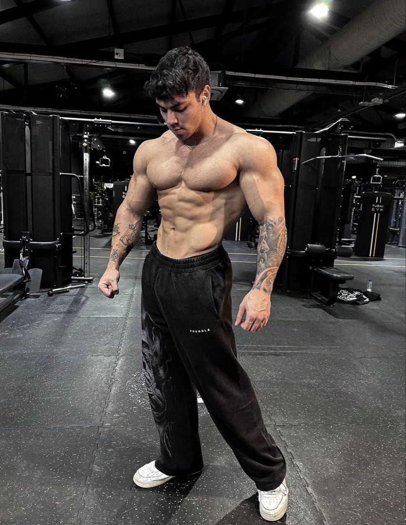 YOUNGLA Divine Sweats, Men's Fashion, Activewear on Carousell