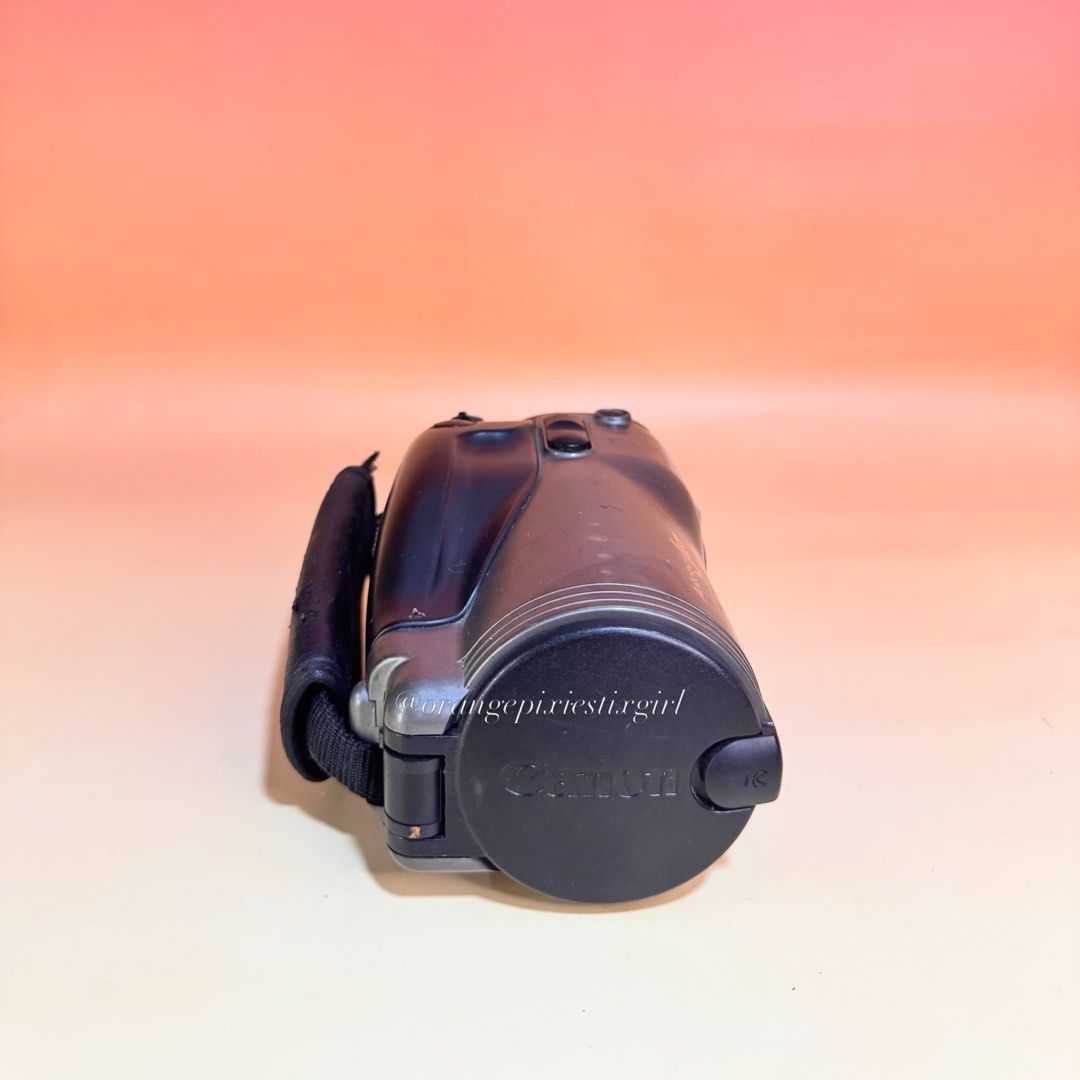 Canon Autoboy Jet 35mm Film Camera, Photography, Cameras on Carousell