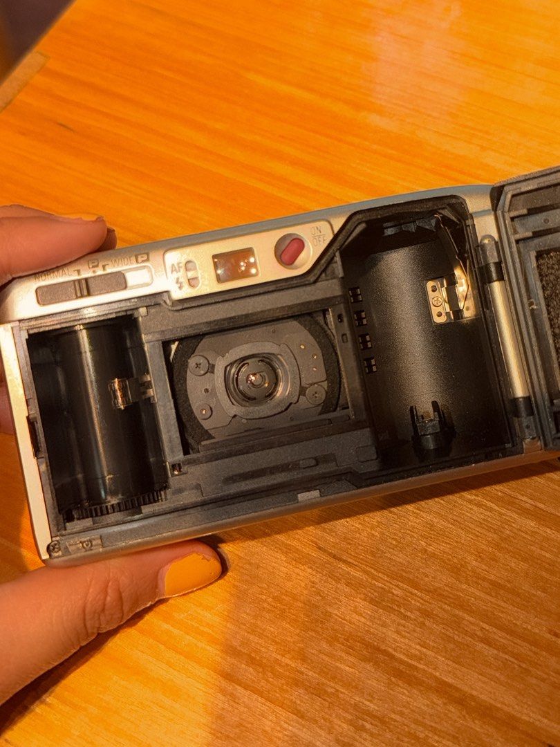 Ricoh R1S Film Camera (RARE), Photography, Cameras on Carousell