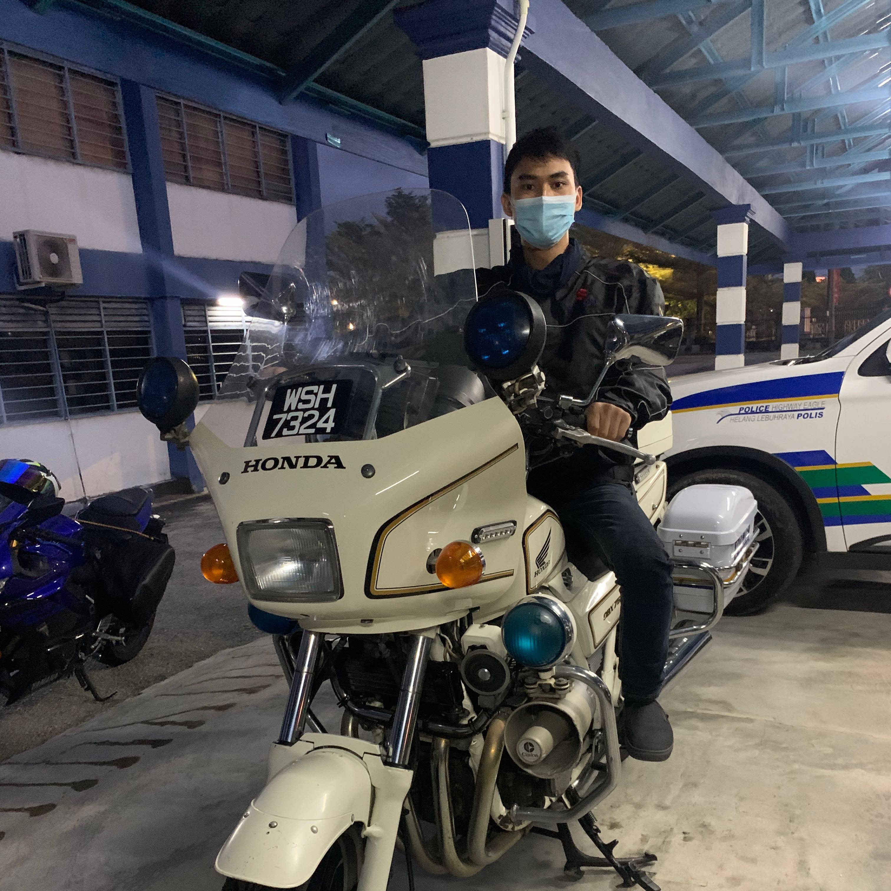 Alan Ng's items for sale on Carousell