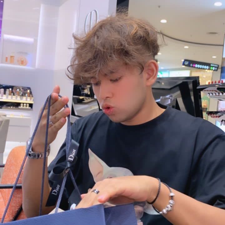 Damiral Imran's items for sale on Carousell